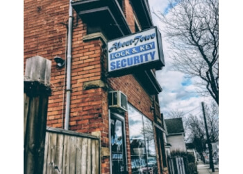3 Best Locksmiths in Hamilton, ON - Expert Recommendations
