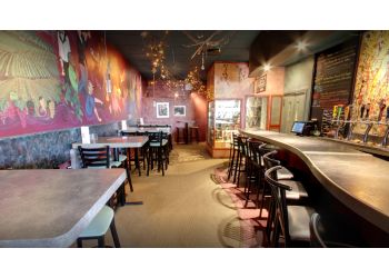 3 Best Italian Restaurants in Brantford, ON - Expert Recommendations