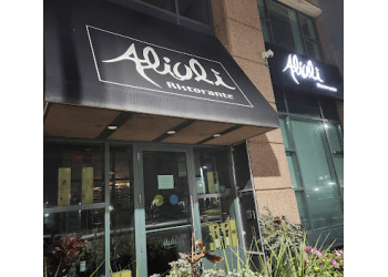 3 Best Italian Restaurants in Mississauga, ON - Expert Recommendations