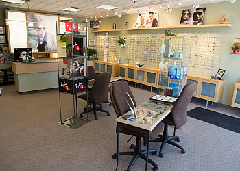 3 Best Opticians in Waterloo, ON - Expert Recommendations