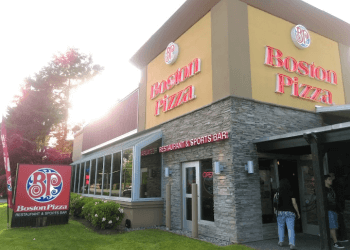 3 Best Pizza Places in Surrey, BC - Expert Recommendations