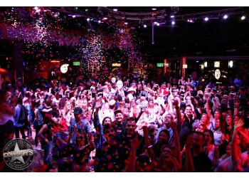 3 Best Night Clubs in Calgary, AB - Expert Recommendations