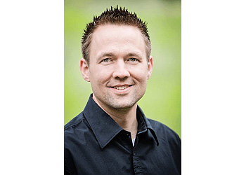 3 Best Cosmetic Dentists in Lethbridge, AB - ThreeBestRated