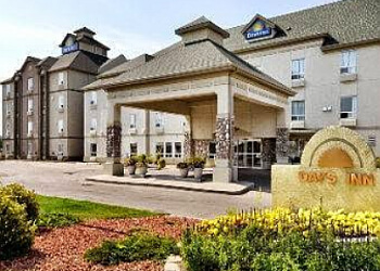 3 Best Hotels in Regina, SK - Expert Recommendations