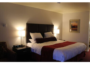 3 Best Hotels in Maple Ridge, BC - Expert Recommendations