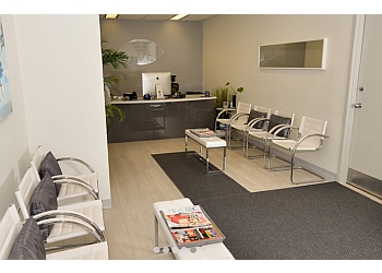 3 Best ENT Doctors in Toronto, ON - ThreeBestRated