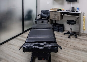 3 Best Chiropractors in Calgary, AB - Expert Recommendations