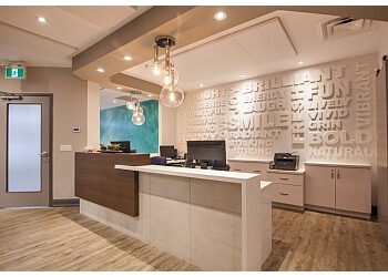 3 Best Cosmetic Dentists in Niagara Falls, ON - ThreeBestRated