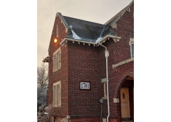 3 Best Dermatologists in Regina, SK - Expert Recommendations