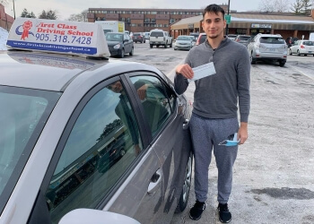 3 Best Driving Schools in Hamilton, ON - Expert Recommendations