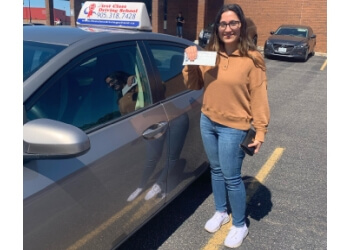 3 Best Driving Schools in Hamilton, ON - Expert Recommendations