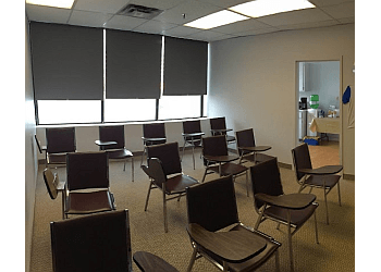 3 Best Driving Schools in Hamilton, ON - Expert Recommendations