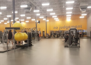 3 Best Gyms in Lethbridge, AB - Expert Recommendations