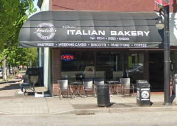 3 Best Cakes in Vancouver, BC - Expert Recommendations