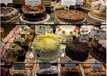 3 Best Cakes in New Westminster, BC - Expert Recommendations