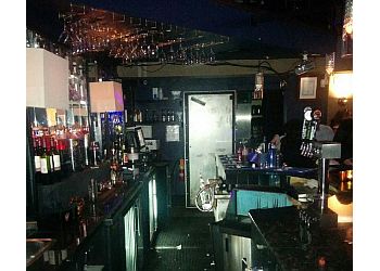 3 Best Night Clubs in Windsor, ON - Expert Recommendations