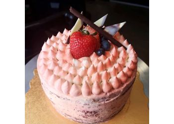 3 Best Cakes in Burnaby, BC - Expert Recommendations