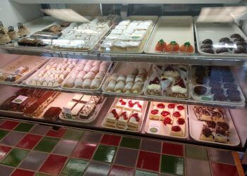 3 Best Bakeries in Windsor, ON - Expert Recommendations