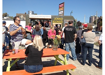 3 Best Food Trucks in Hamilton, ON - Expert Recommendations