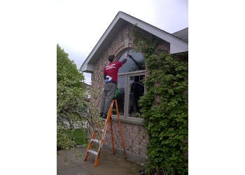 3 Best Window Cleaners in Brantford, ON - ThreeBestRated