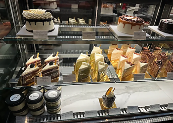 3 Best Cakes in Burnaby, BC - Expert Recommendations