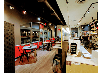 3 Best Italian Restaurants in Waterloo, ON - Expert Recommendations