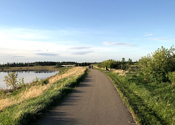 3 Best Hiking Trails in St Albert, AB - ThreeBestRated