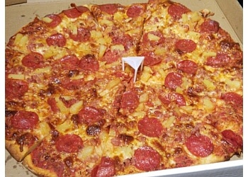 3 Best Pizza Places in Hamilton, ON - Expert Recommendations