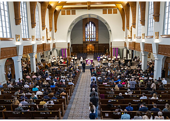 3 Best Churches in Calgary, AB - Expert Recommendations