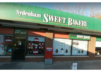 3 Best Cakes in Kingston, ON - Expert Recommendations