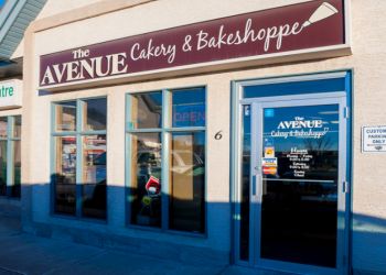 3 Best Cakes in Airdrie, AB - Expert Recommendations
