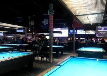 3 Best Sports Bars in Toronto, ON - Expert Recommendations