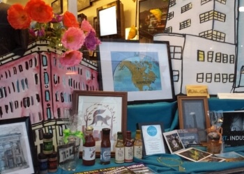 3 Best Gift Shops in Hamilton, ON - Expert Recommendations