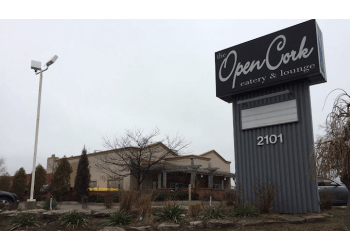 3 Best Italian Restaurants in Mississauga, ON - Expert Recommendations