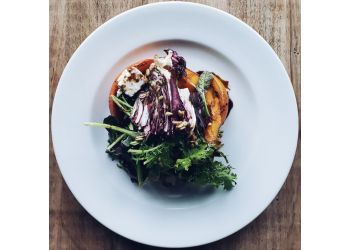 3 Best Italian Restaurants in Waterloo, ON - Expert Recommendations