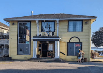 3 Best Seafood Restaurants in Langley, BC - Expert Recommendations