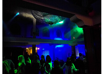 3 Best Night Clubs in Kitchener, ON - Expert Recommendations