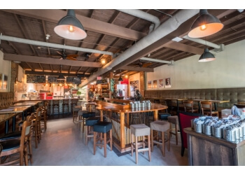 3 Best Pizza Places in Calgary, AB - Expert Recommendations