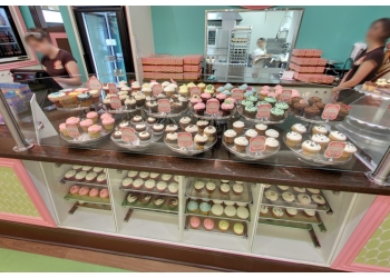 3 Best Cakes in Burnaby, BC - Expert Recommendations